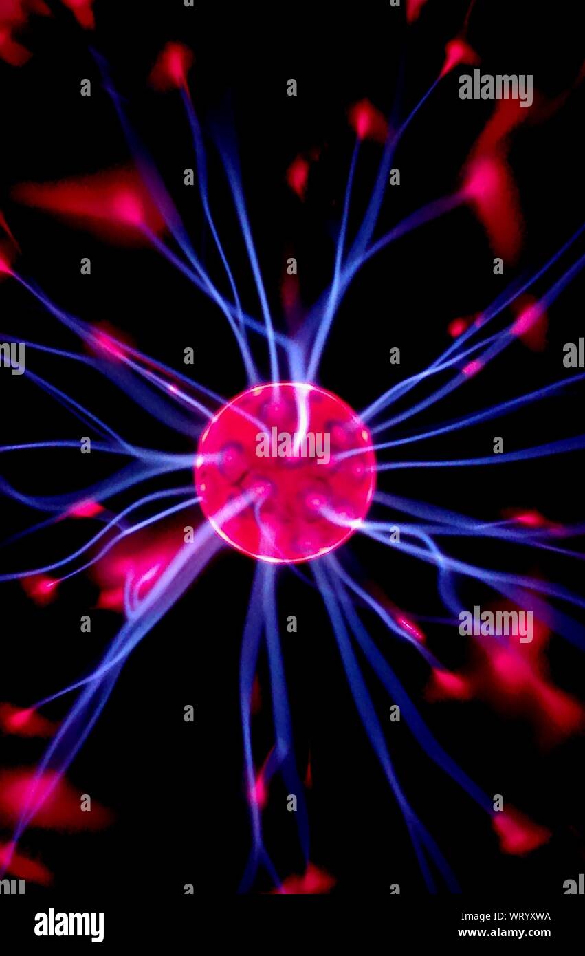 Plasma ball people hi-res stock photography and images - Alamy