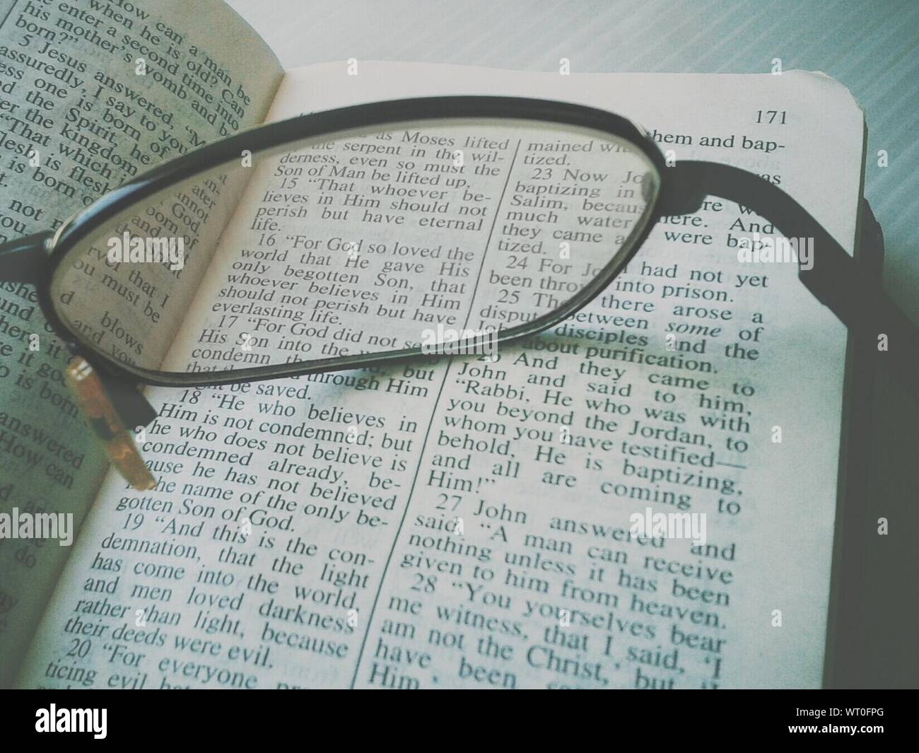 Transparent bible hi-res stock photography and images - Alamy