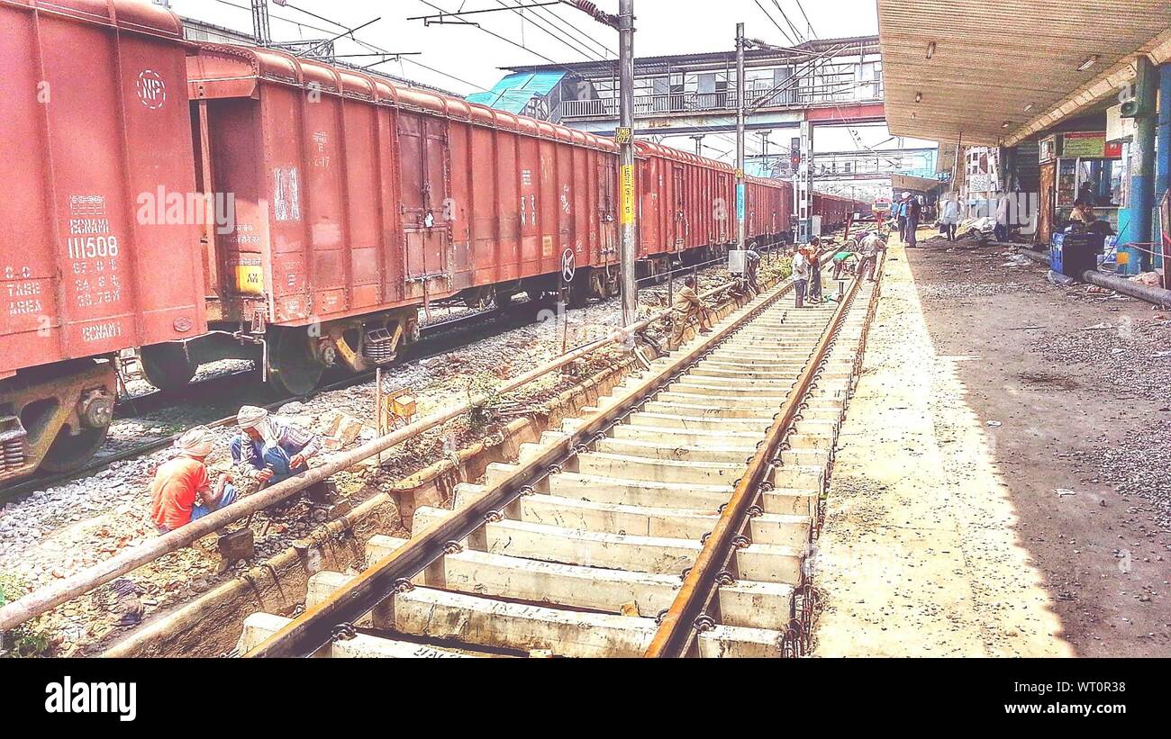 Men Working On Railroad High Resolution Stock Photography and Images ...