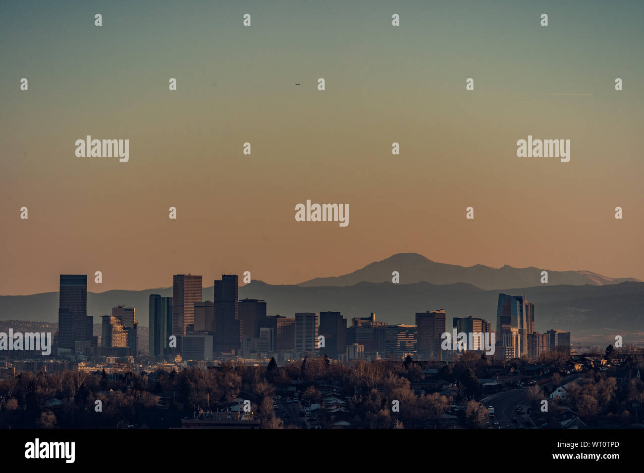 Denver skyline with mountains hi-res stock photography and images - Alamy