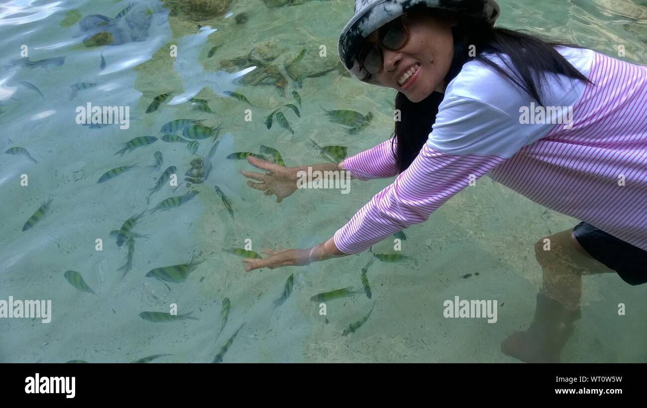 Smiling fish in water hi-res stock photography and images - Alamy