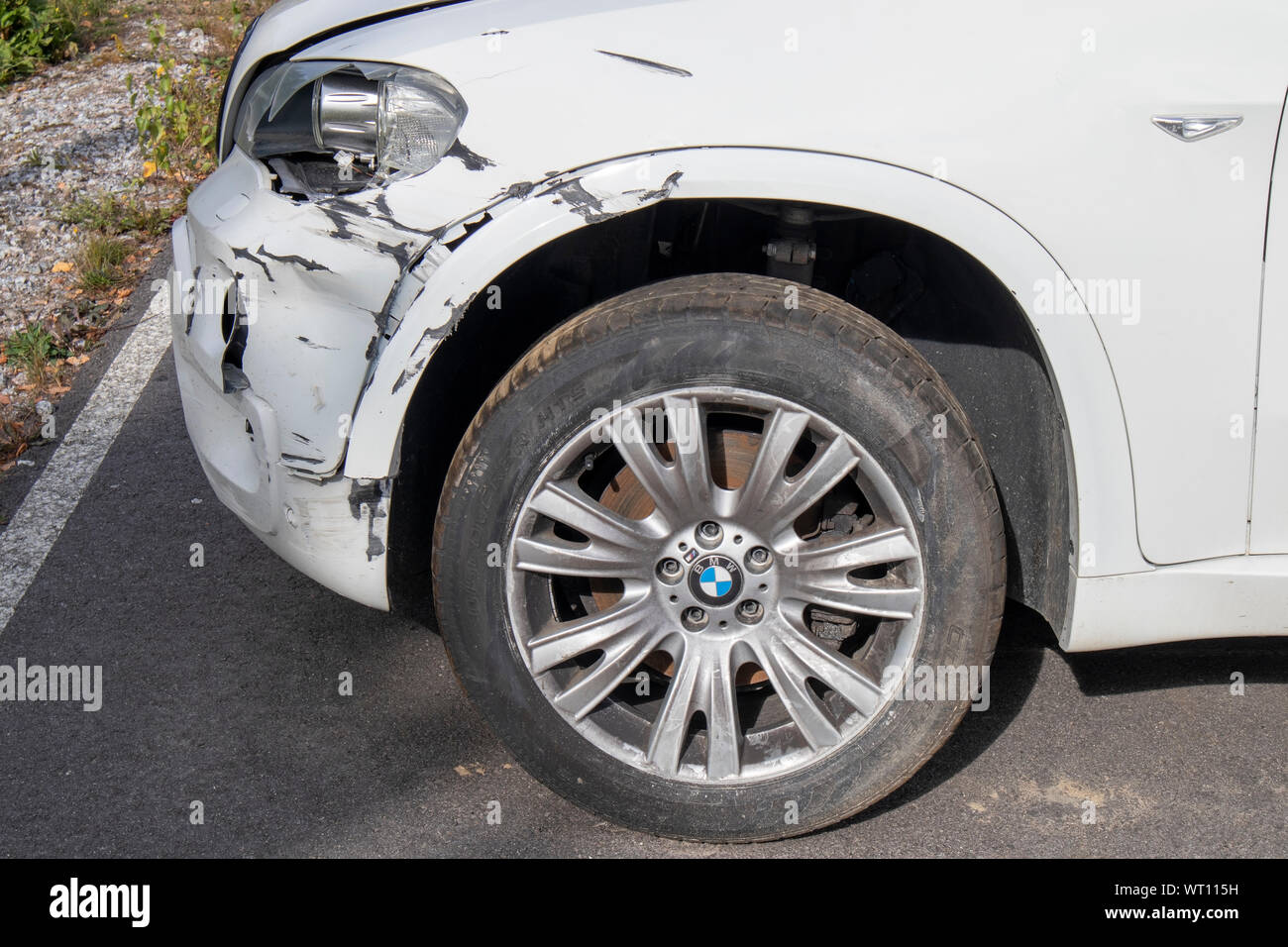 White bmw car hi-res stock photography and images - Alamy