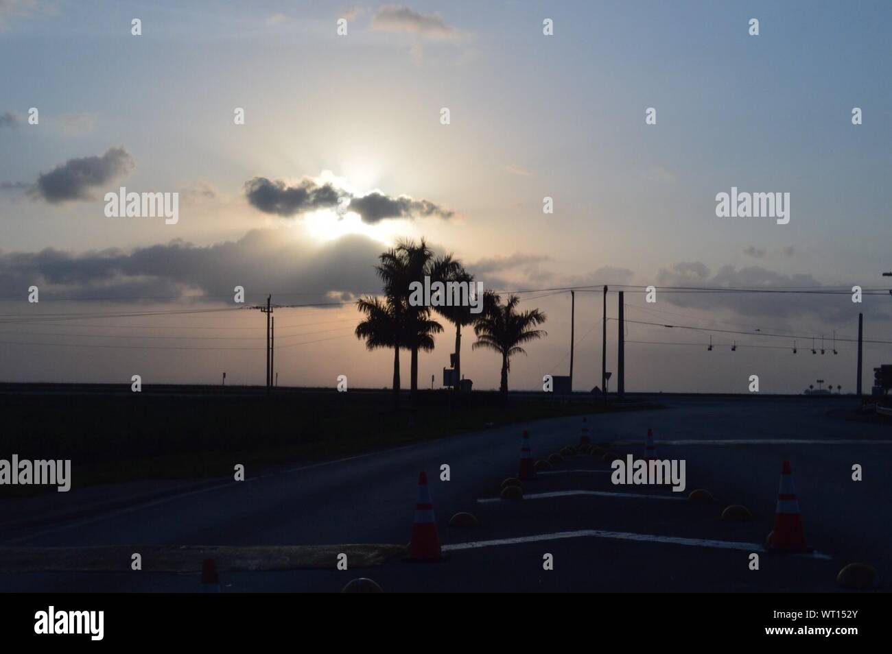 Rising road hi-res stock photography and images - Alamy