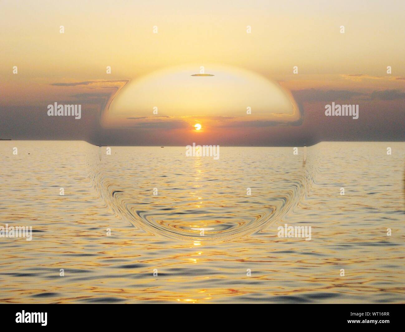 Distorted image hi-res stock photography and images - Alamy