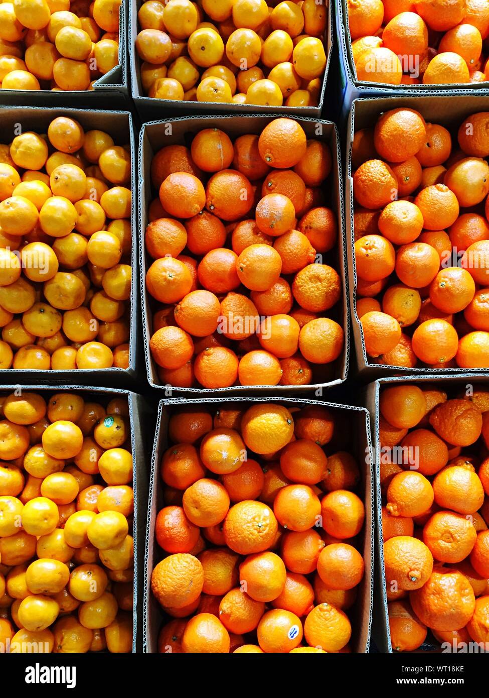 Oranges boxes hi-res stock photography and images - Alamy