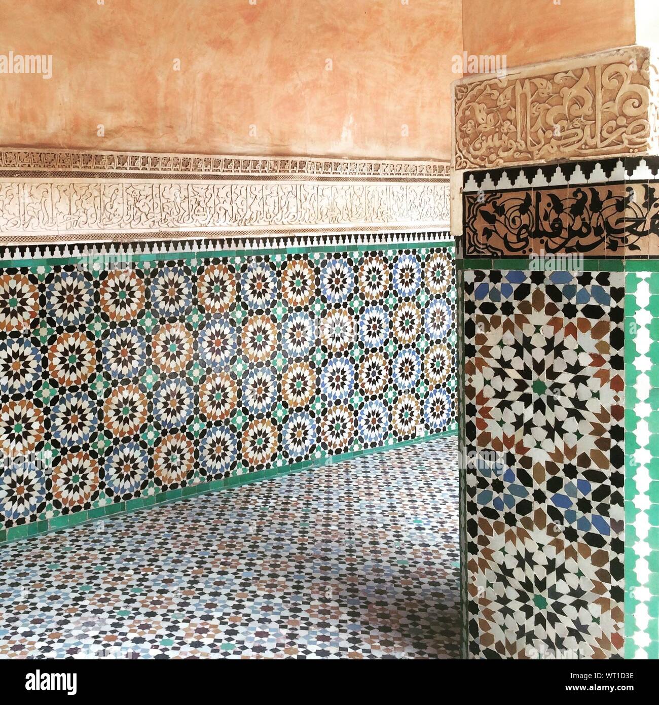 Tile walls hi-res stock photography and images - Alamy