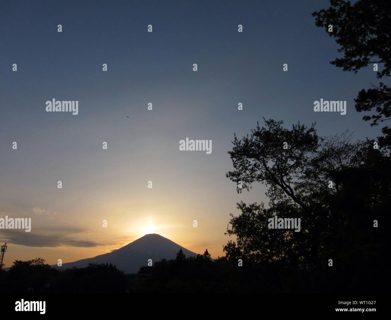 Far off hi-res stock photography and images - Alamy