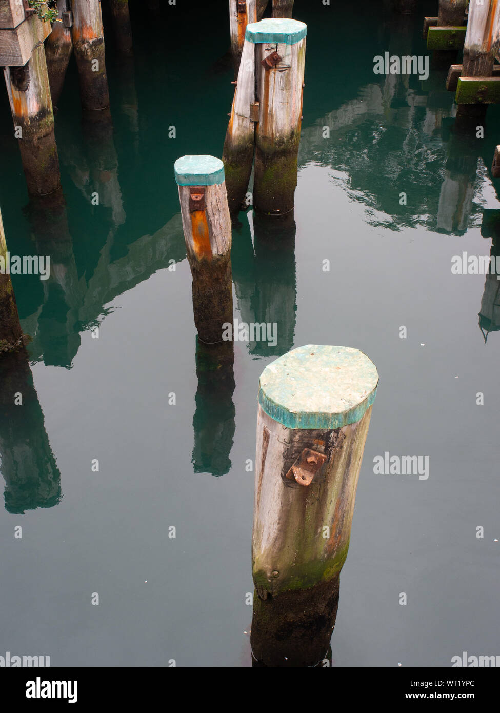 Wooden wharf hi-res stock photography and images - Alamy