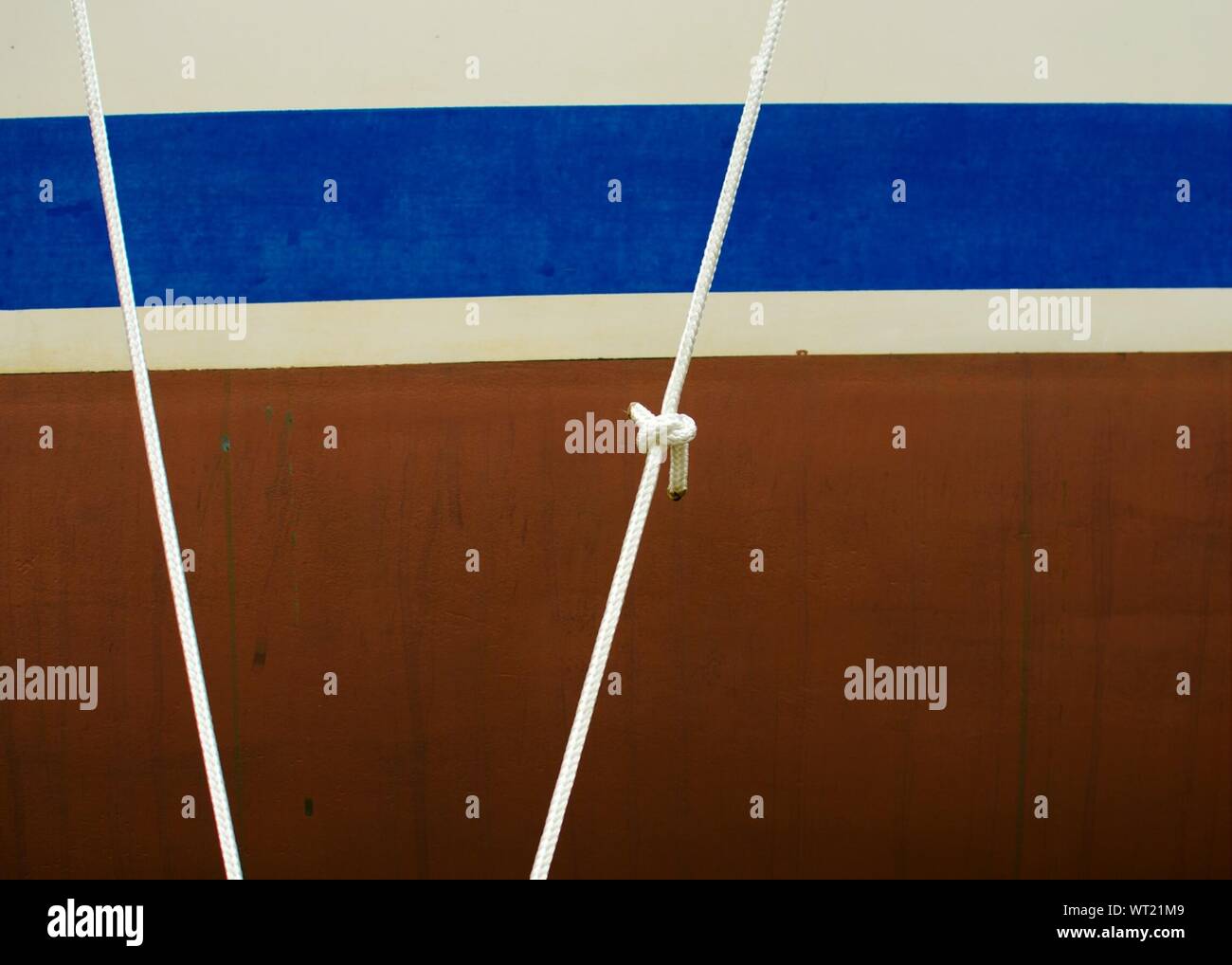 Tied up ropes hi-res stock photography and images - Alamy