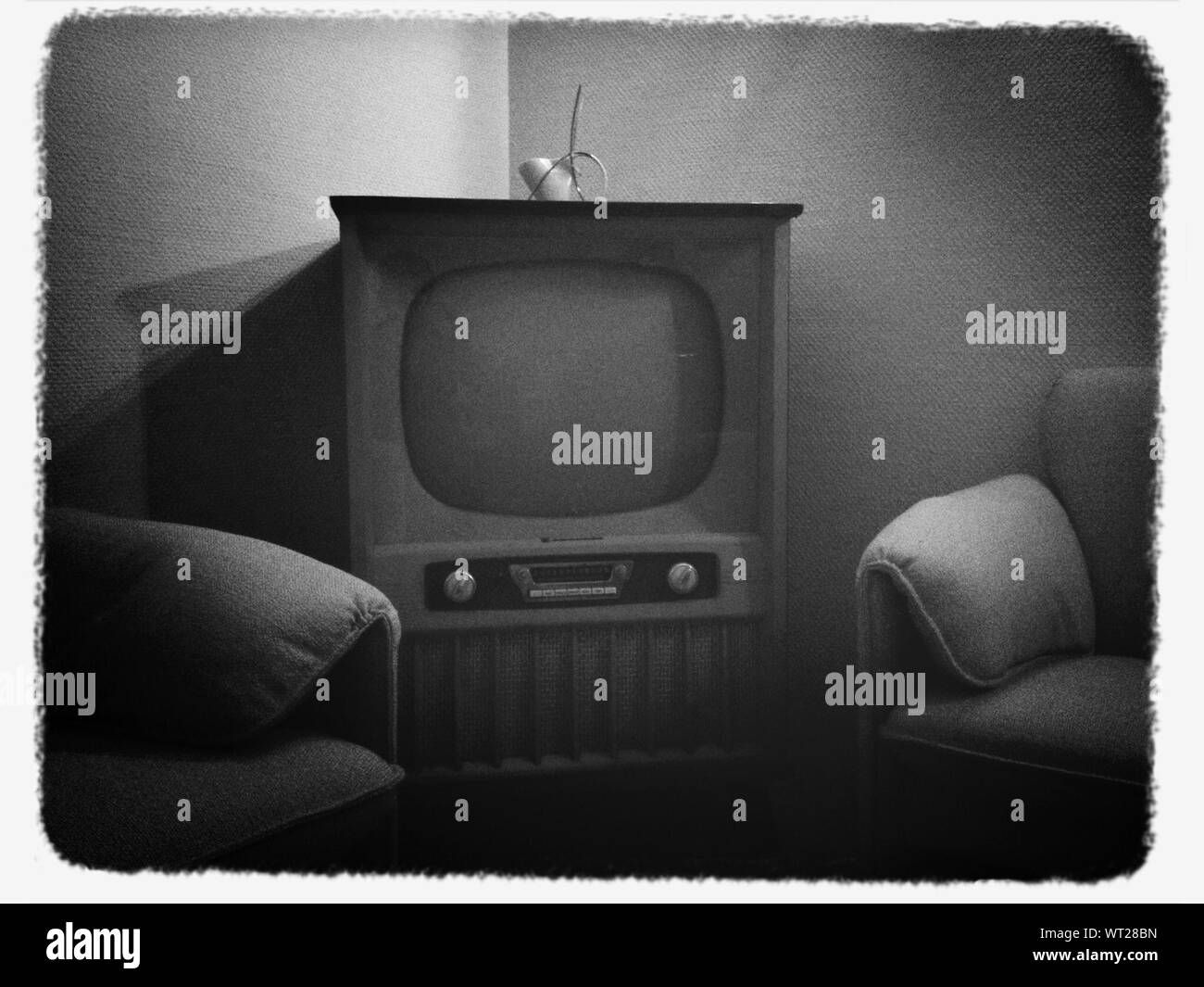 Retro home entertainment hi-res stock photography and images - Alamy