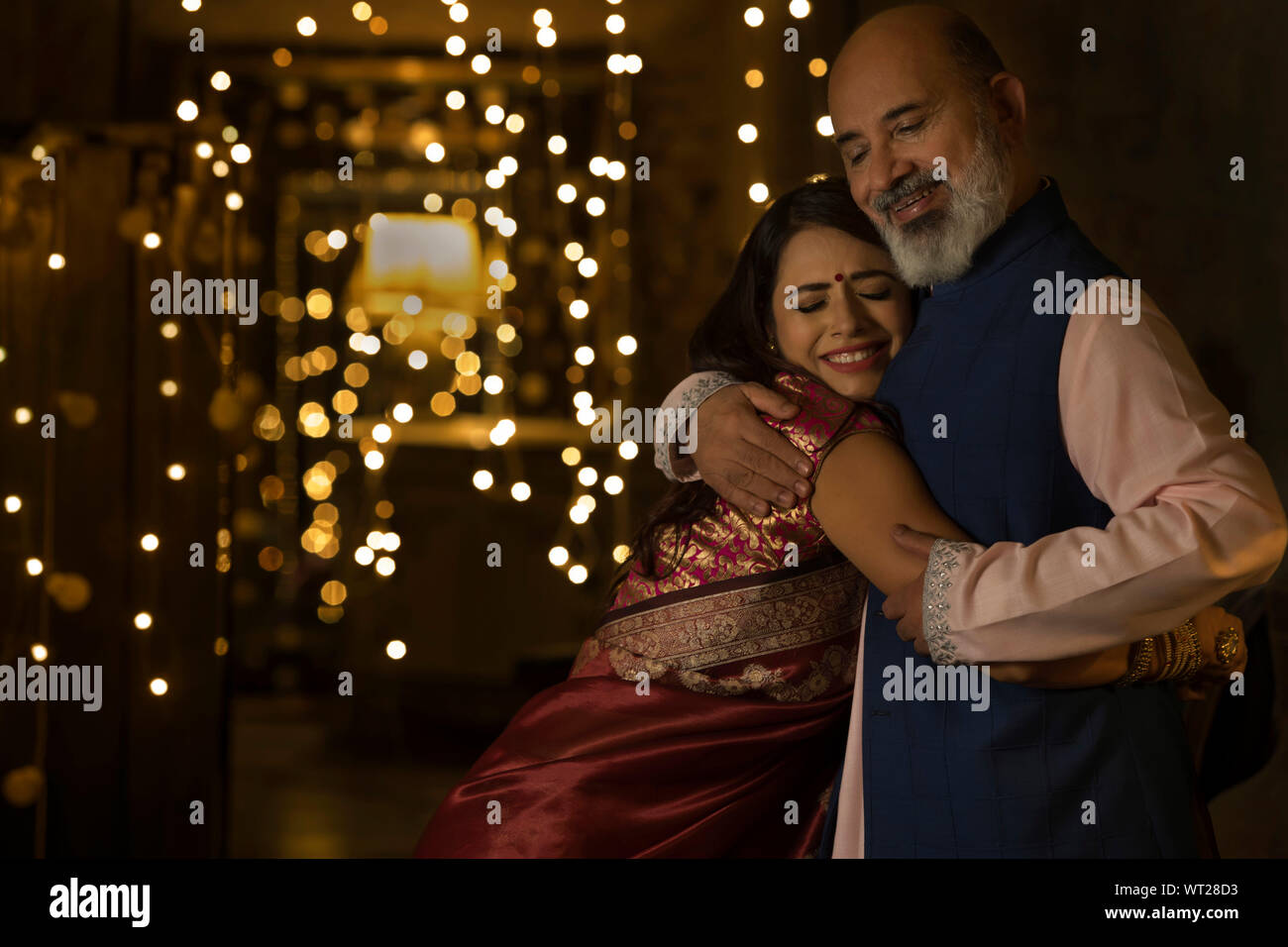 father hugging his daughter Stock Photo - Alamy