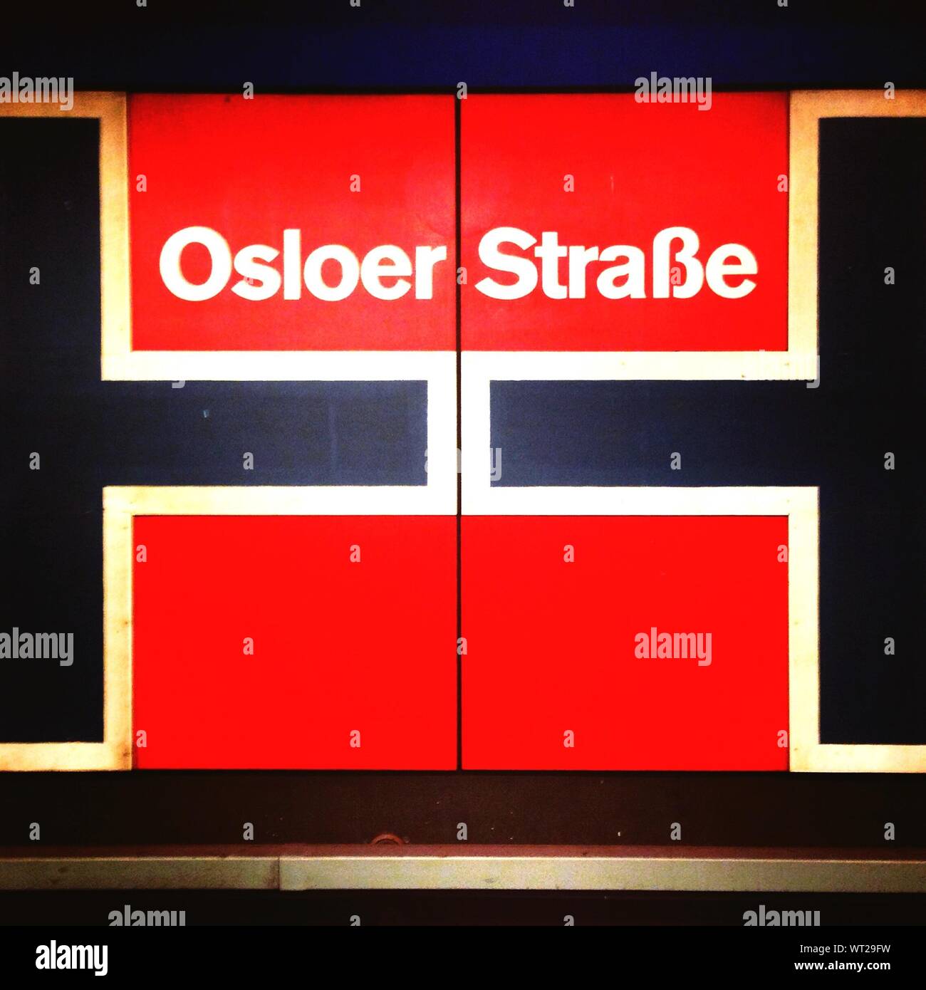 Station mural hi-res stock photography and images - Alamy