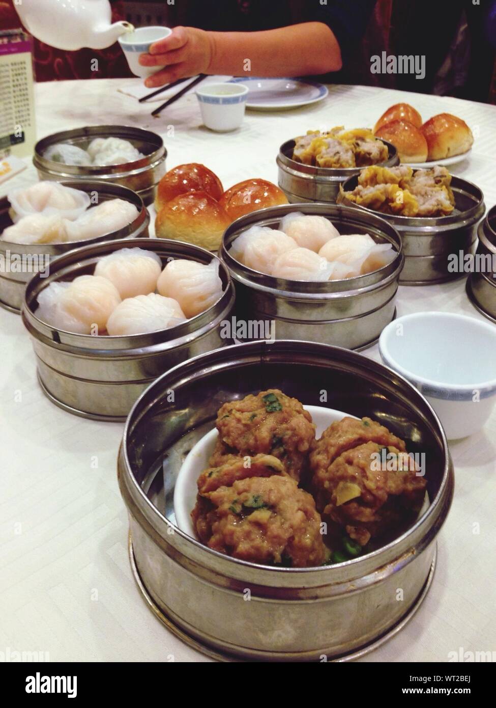 Dim sum containers hi-res stock photography and images - Alamy