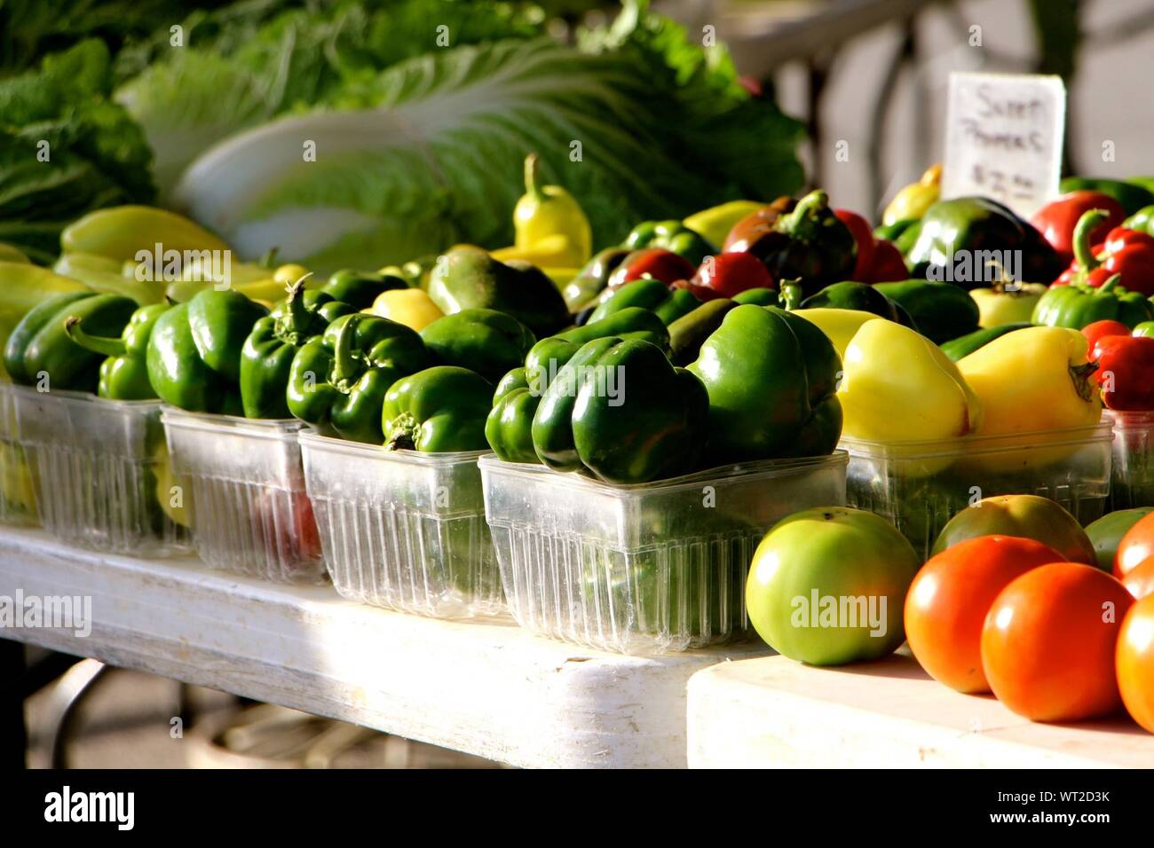 Market stall display of vegetables hi-res stock photography and images ...