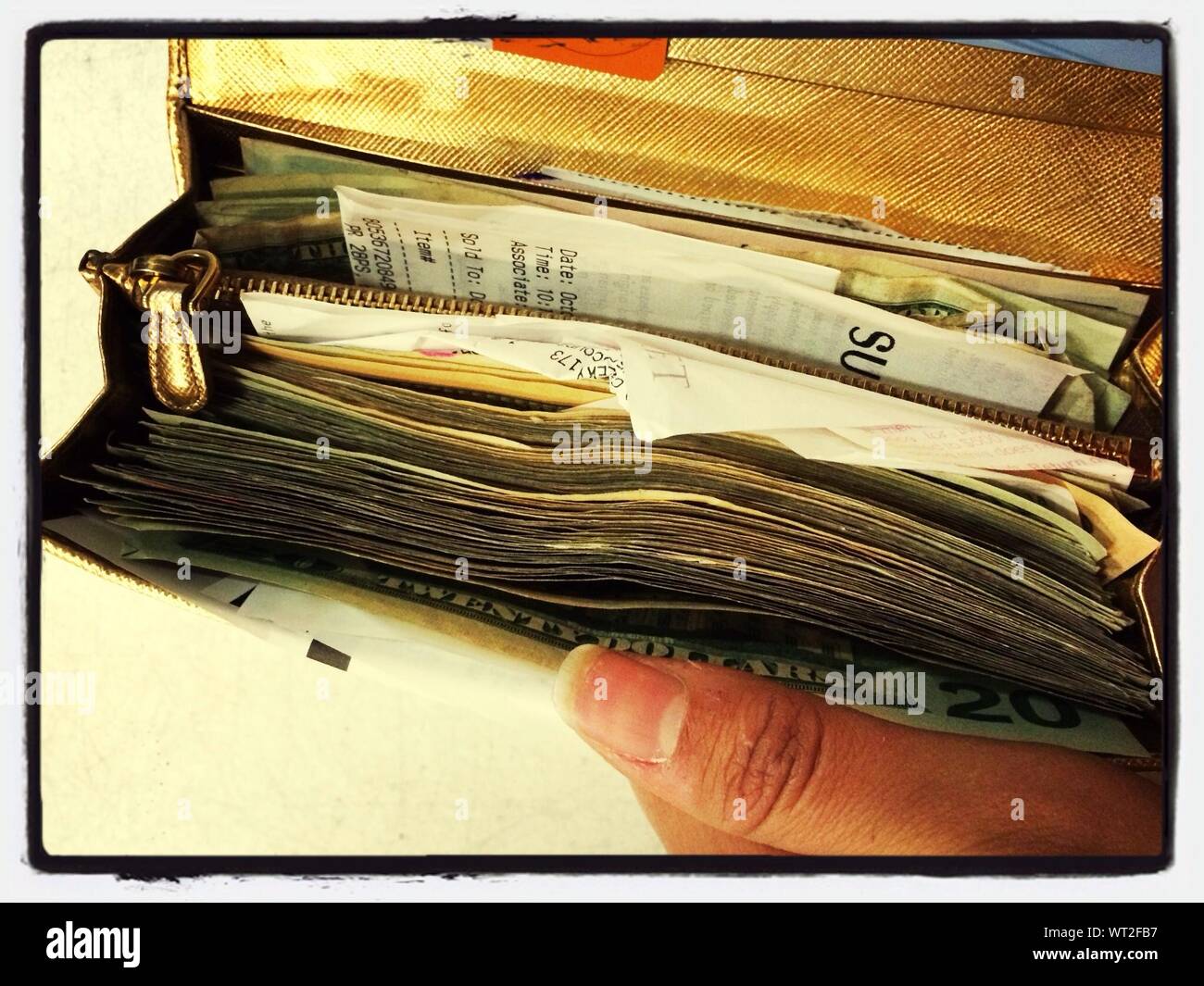 Banknotes open hi-res stock photography and images - Alamy