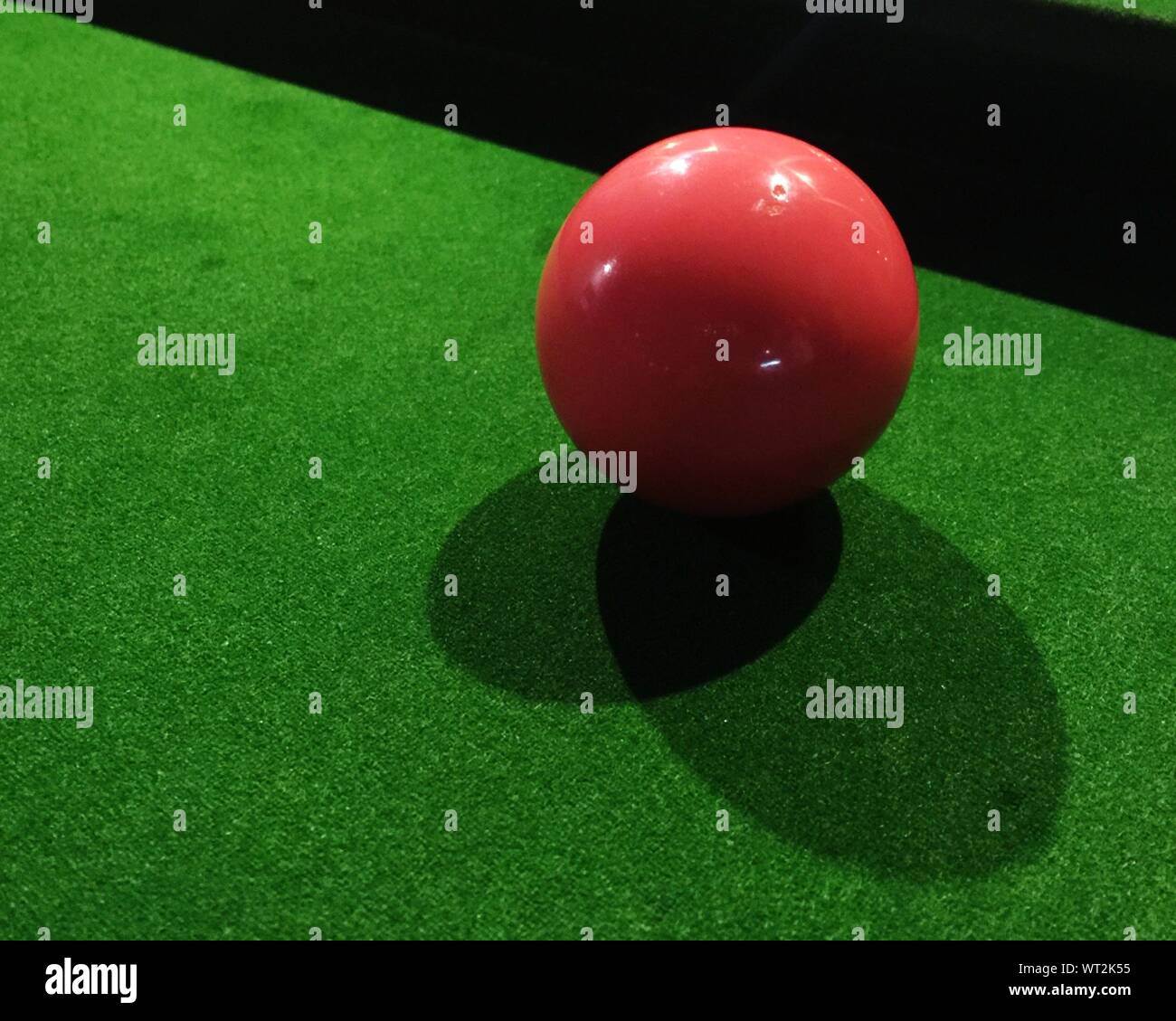 Shiny green ball hi-res stock photography and images - Alamy