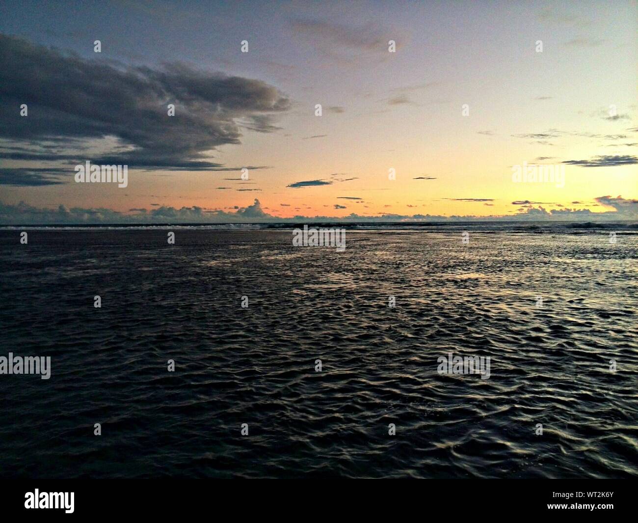 Rain at sea hi-res stock photography and images - Alamy