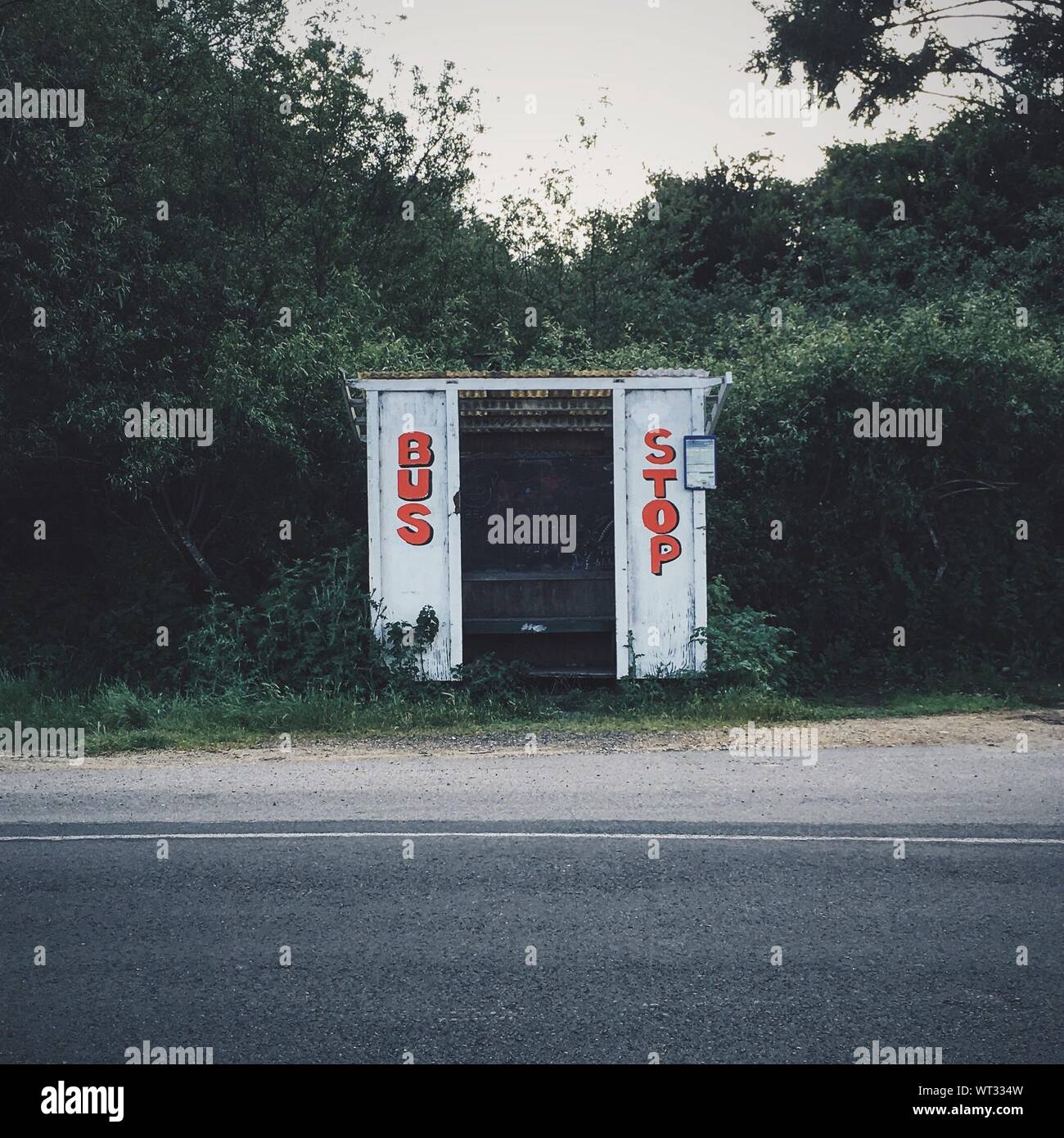 Old bus stop hi-res stock photography and images - Alamy