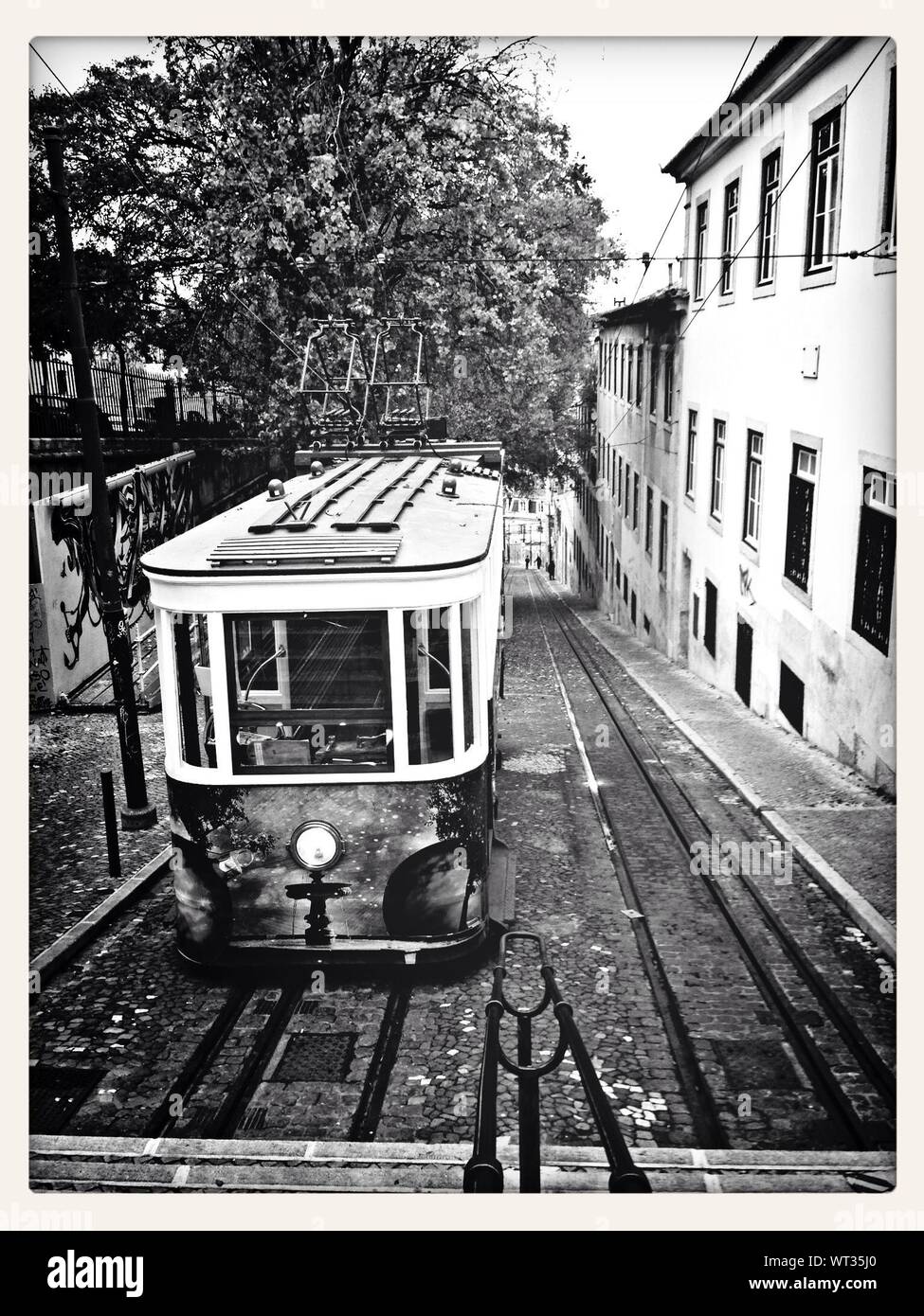 Cable car city hi-res stock photography and images - Alamy