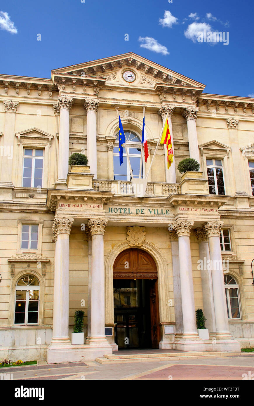 Avignon architecture hi-res stock photography and images - Alamy