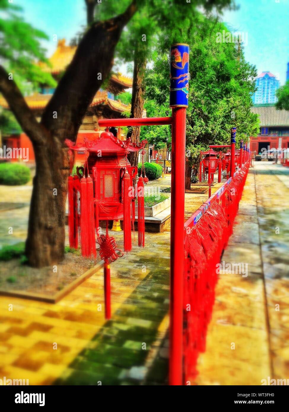 Chinese railing hi-res stock photography and images - Alamy