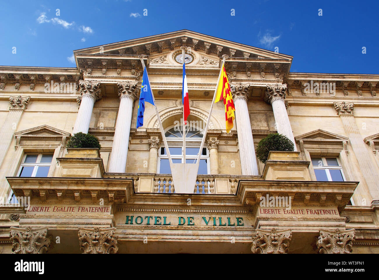 Avignon architecture hi-res stock photography and images - Alamy