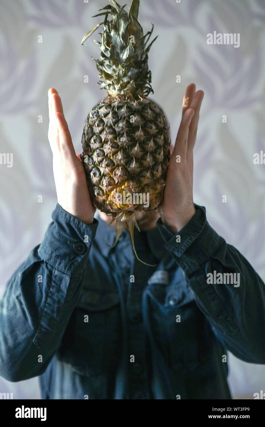 Pineapple man hi-res stock photography and images - Alamy