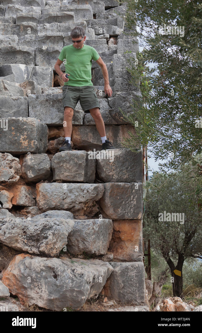 Moving old man hi-res stock photography and images - Alamy