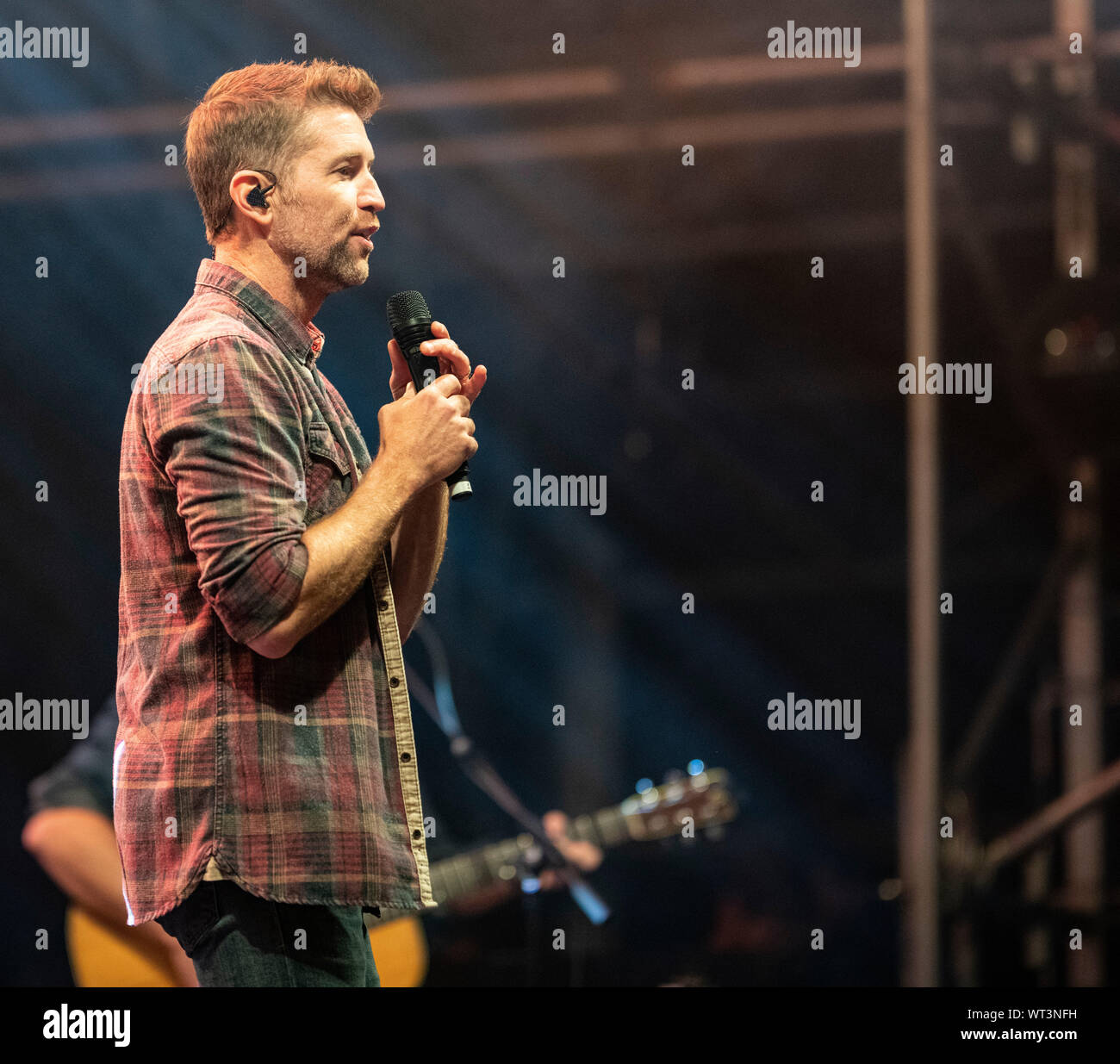 Josh Turner Live at The Long Road Festival Stock Photo - Alamy