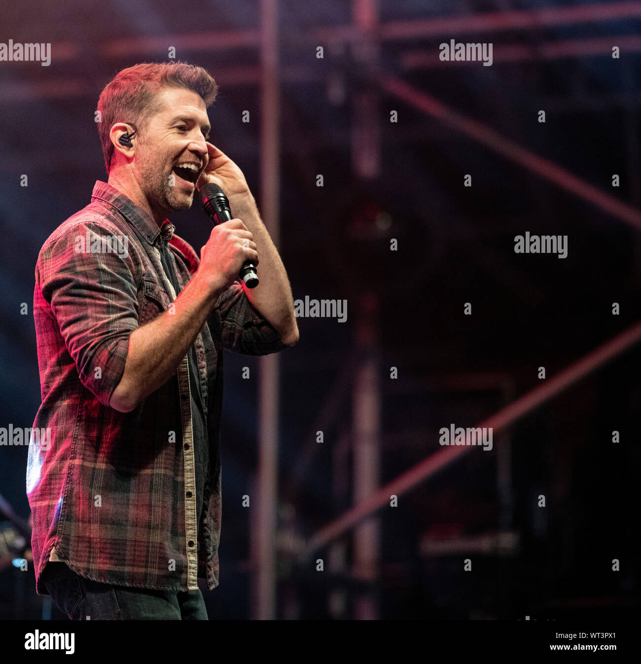 Josh turner country singer hi-res stock photography and images - Alamy
