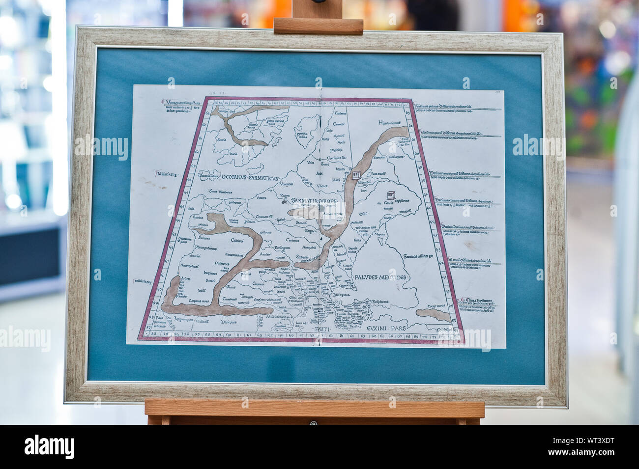 Retro kyiv map hi-res stock photography and images - Alamy