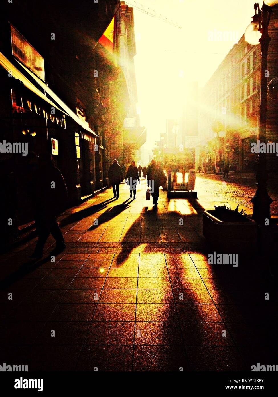 People rush hi-res stock photography and images - Alamy