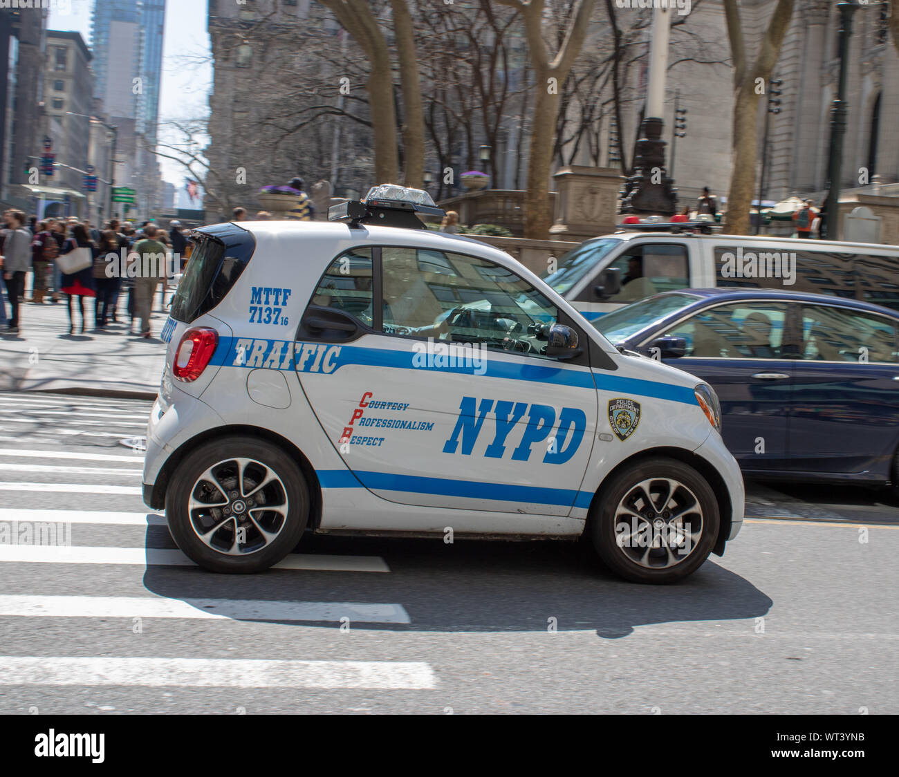 Smart car police car hi-res stock photography and images - Alamy