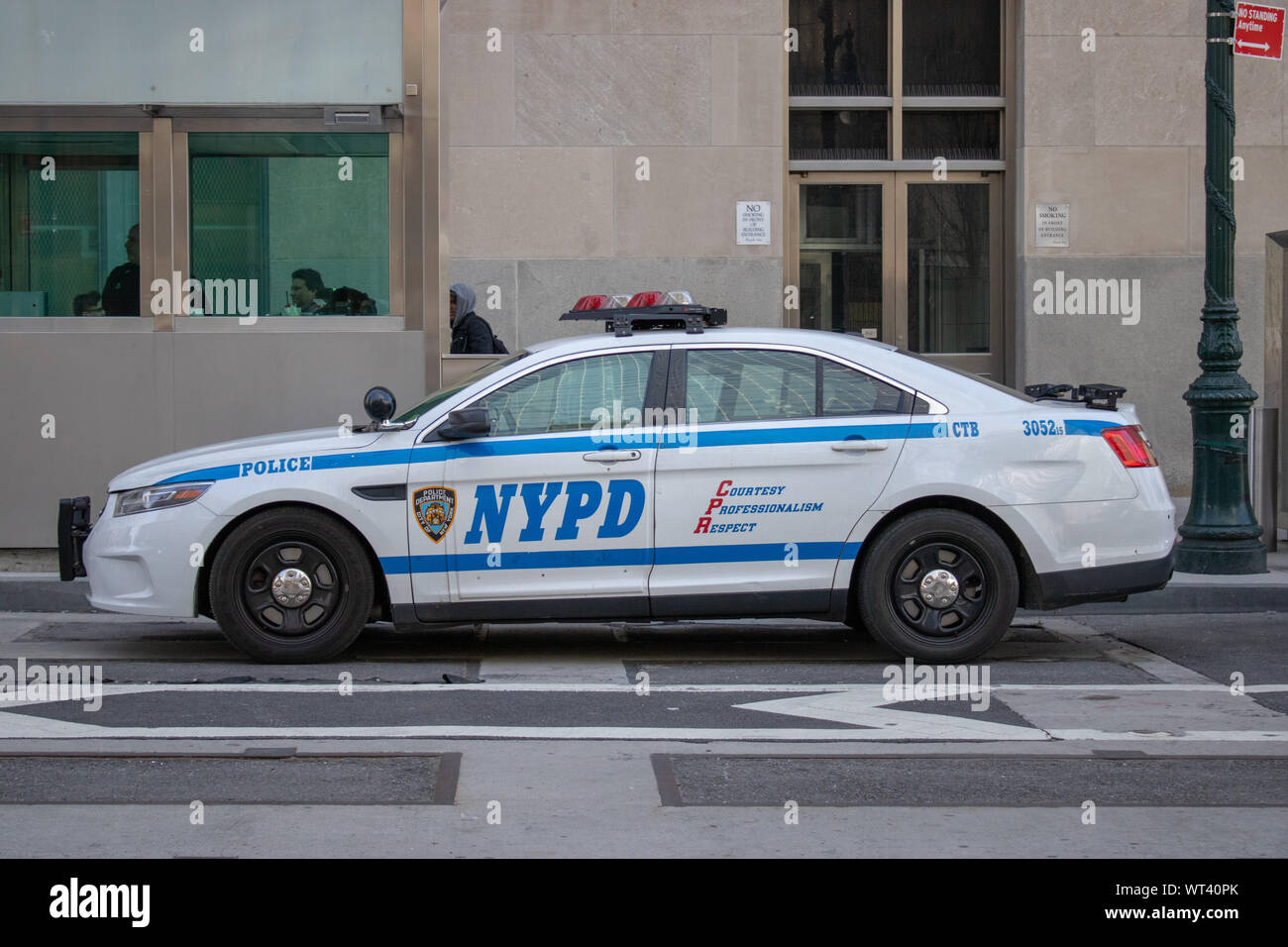 Nypd Blue Car Stock Photos & Nypd Blue Car Stock Images - Alamy