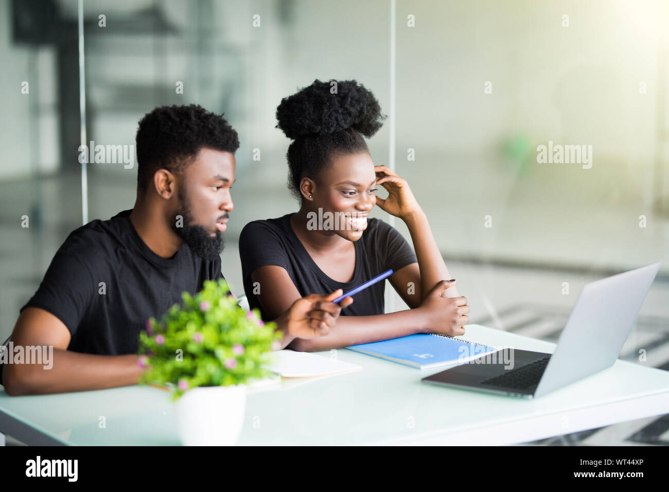 Business people with laptop in office Stock Photo - Alamy