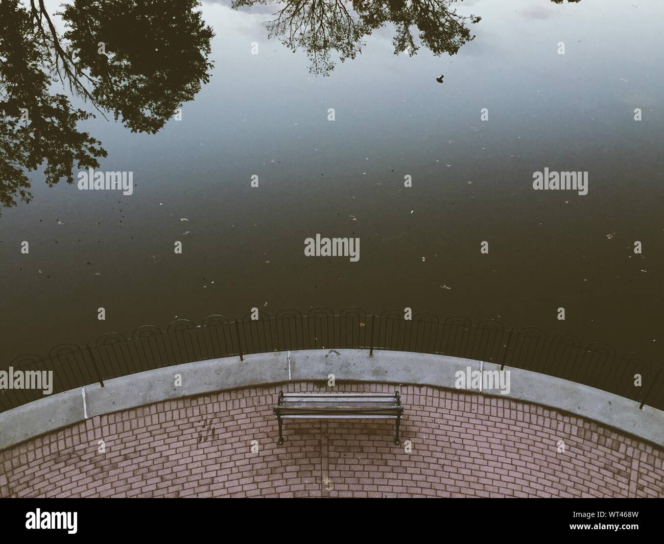 Bench By Pond High Resolution Stock Photography and Images - Alamy