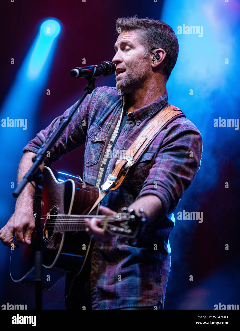 Josh turner country singer hi-res stock photography and images - Alamy