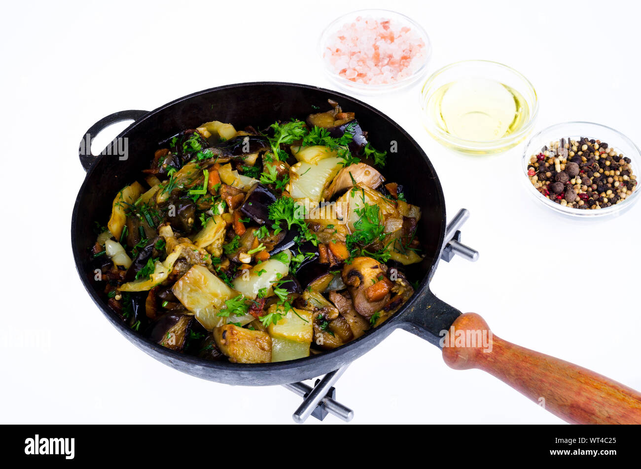 Vegetable stew pan saute isolated on white background. Studio Photo ...