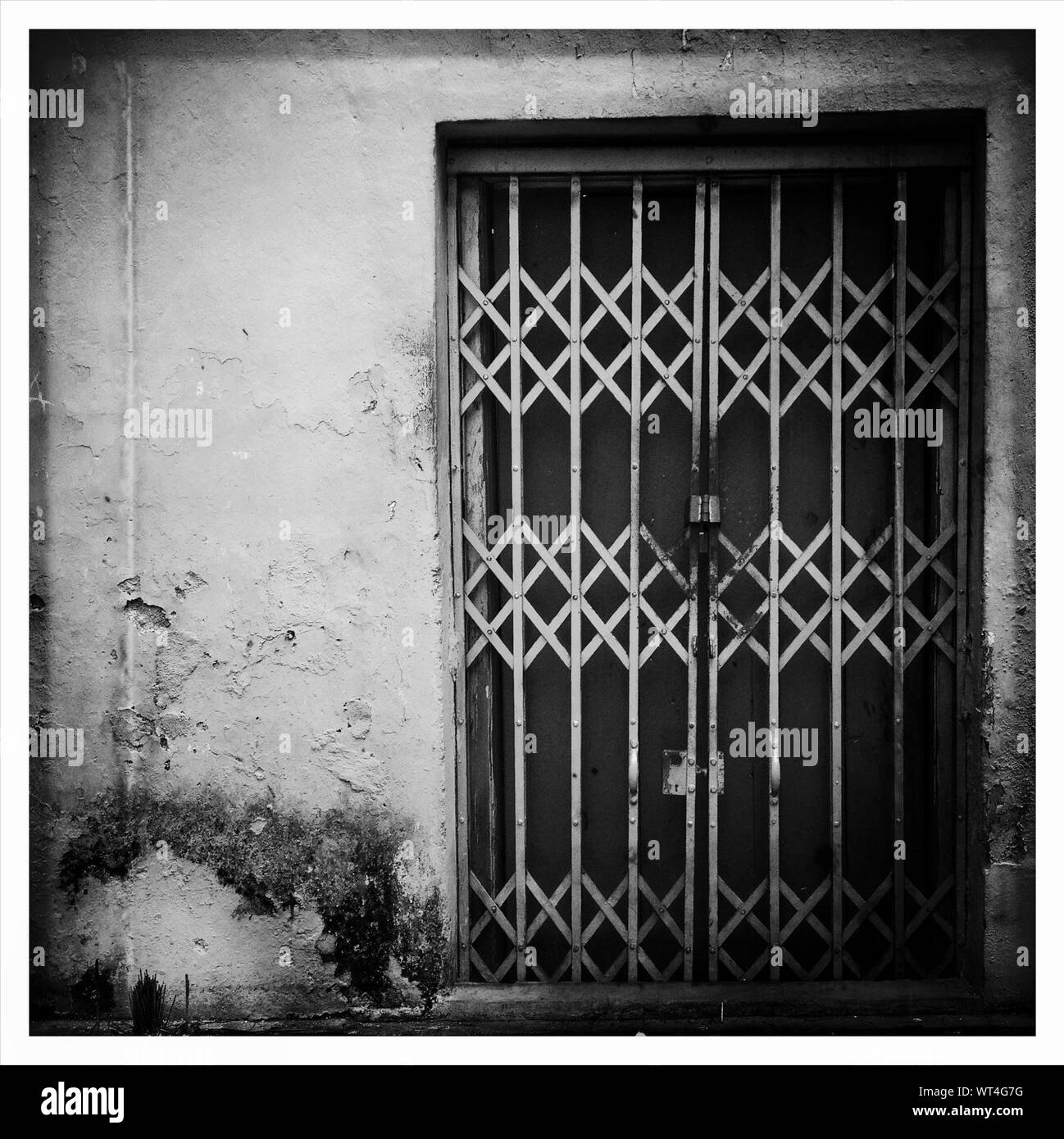 Production gate hi-res stock photography and images - Alamy