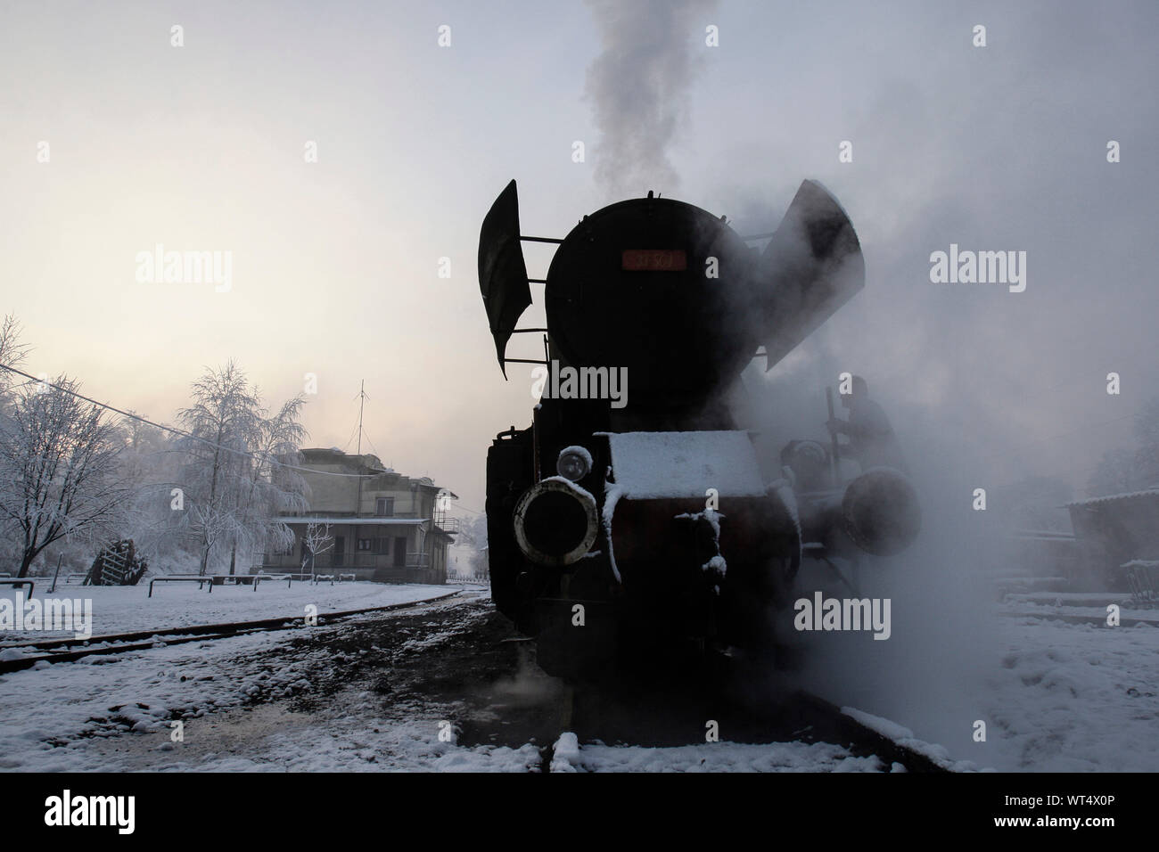 Deutsche reichsbahns class 52 locomotive hi-res stock photography and ...