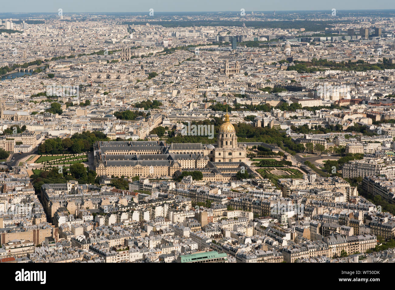 Napoleons gilded tomb hi-res stock photography and images - Alamy