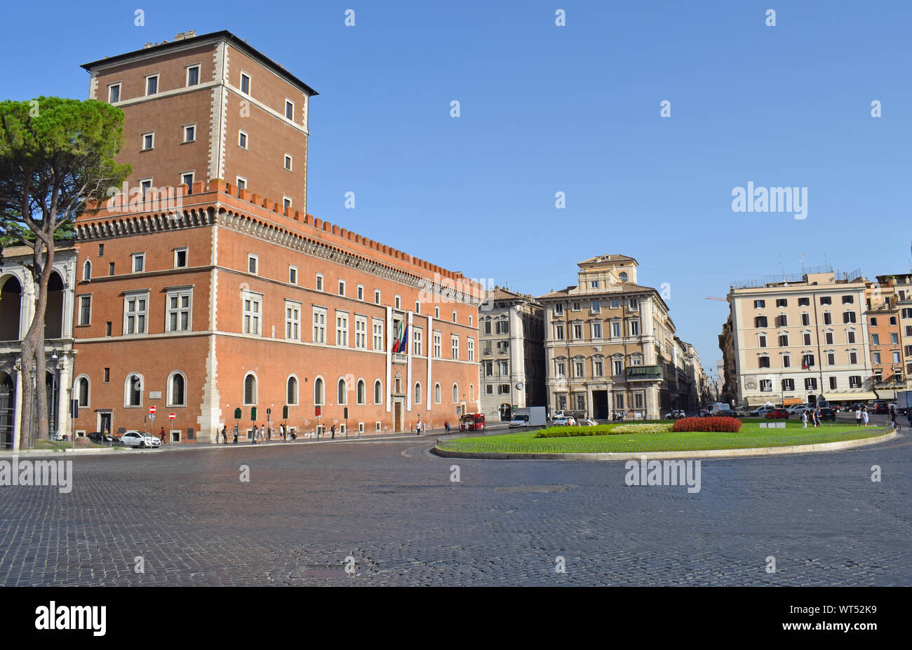Venice Square in Rome Italy Stock Photo - Alamy