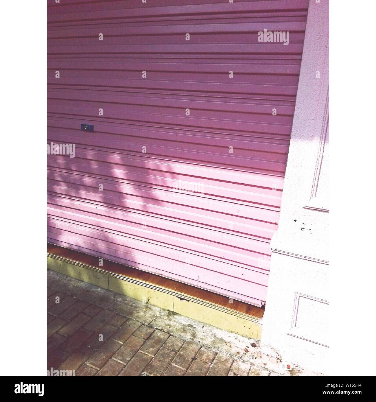 Exterior pink hi-res stock photography and images - Alamy