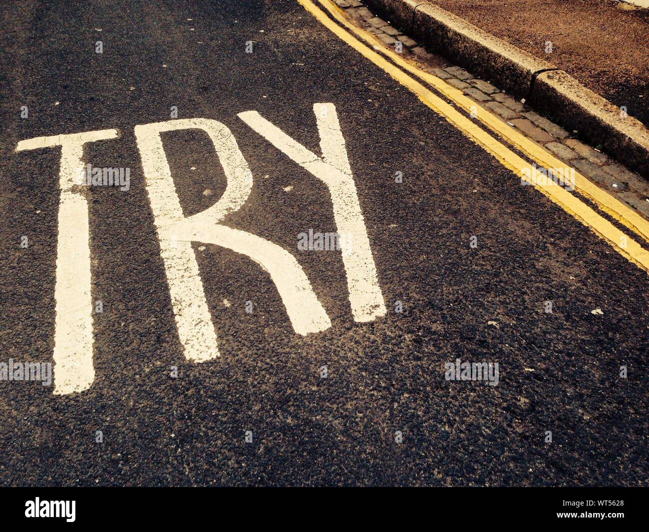 Try close hi-res stock photography and images - Alamy