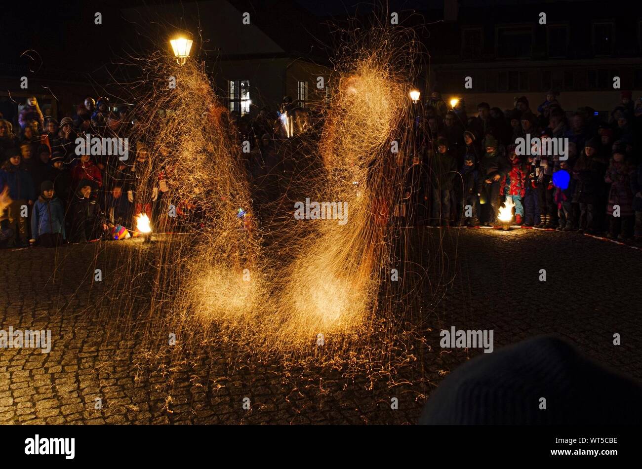 People Dancing Outdoors In Rain High Resolution Stock Photography and ...