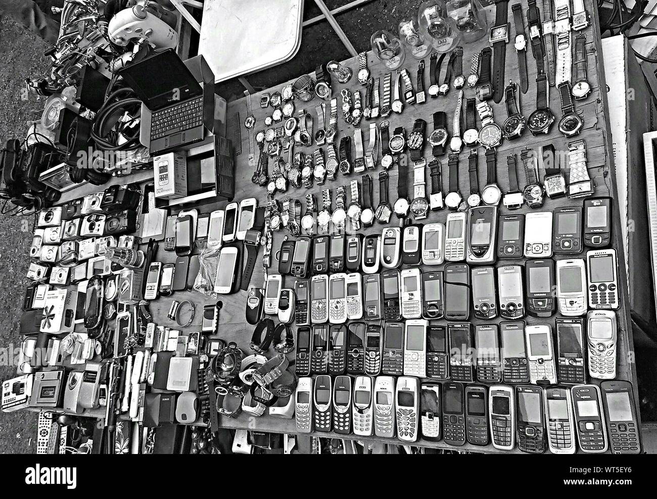 Mobile stall hi-res stock photography and images - Alamy