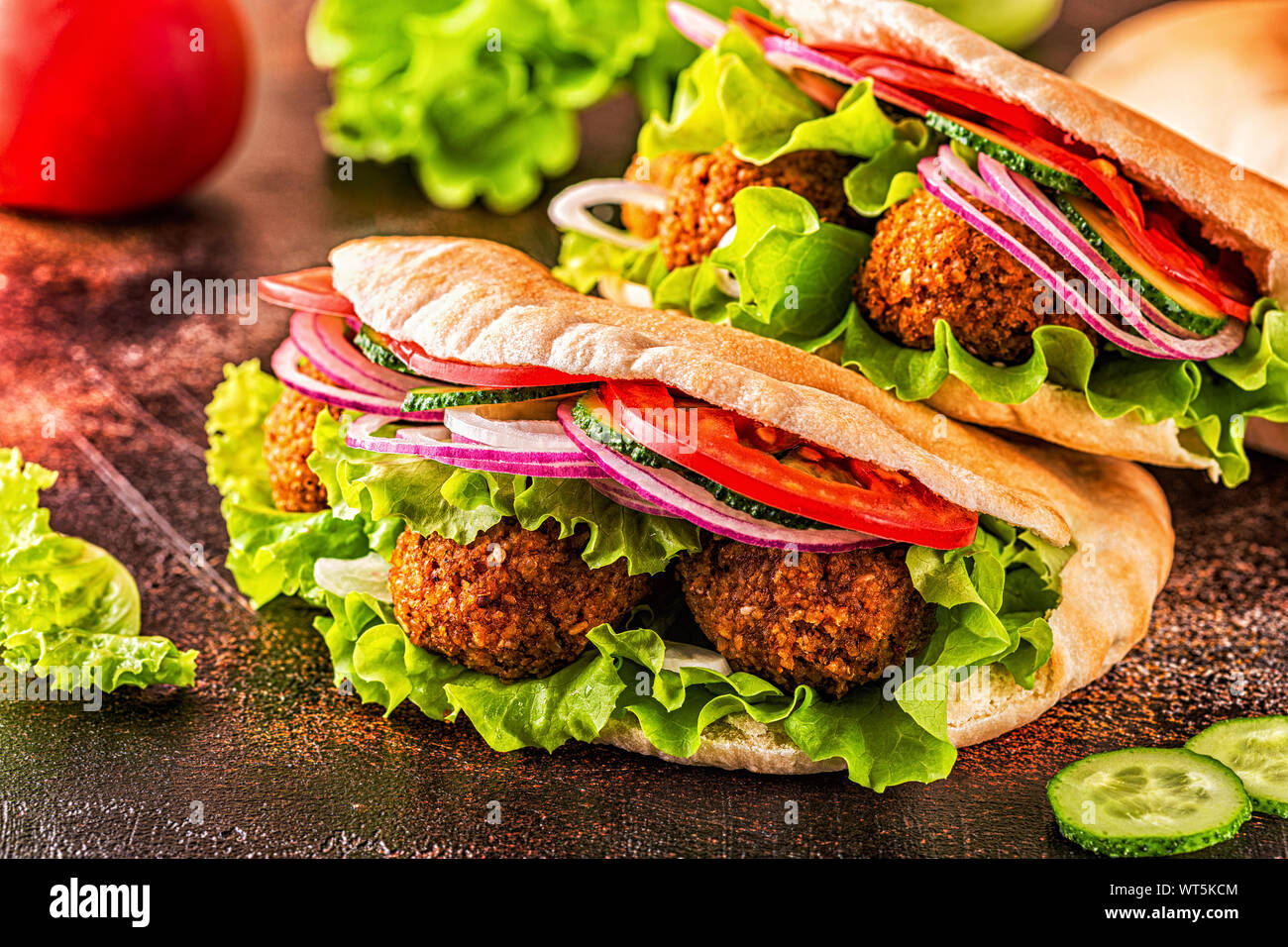 Falafel sandwich hi-res stock photography and images - Alamy