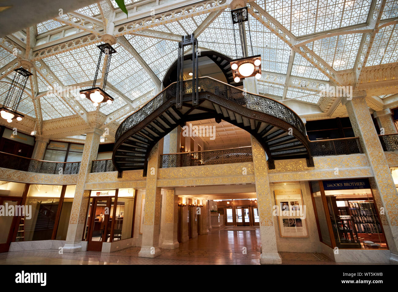 interior atrium of the rookery building Chicago Illinois USA Stock ...