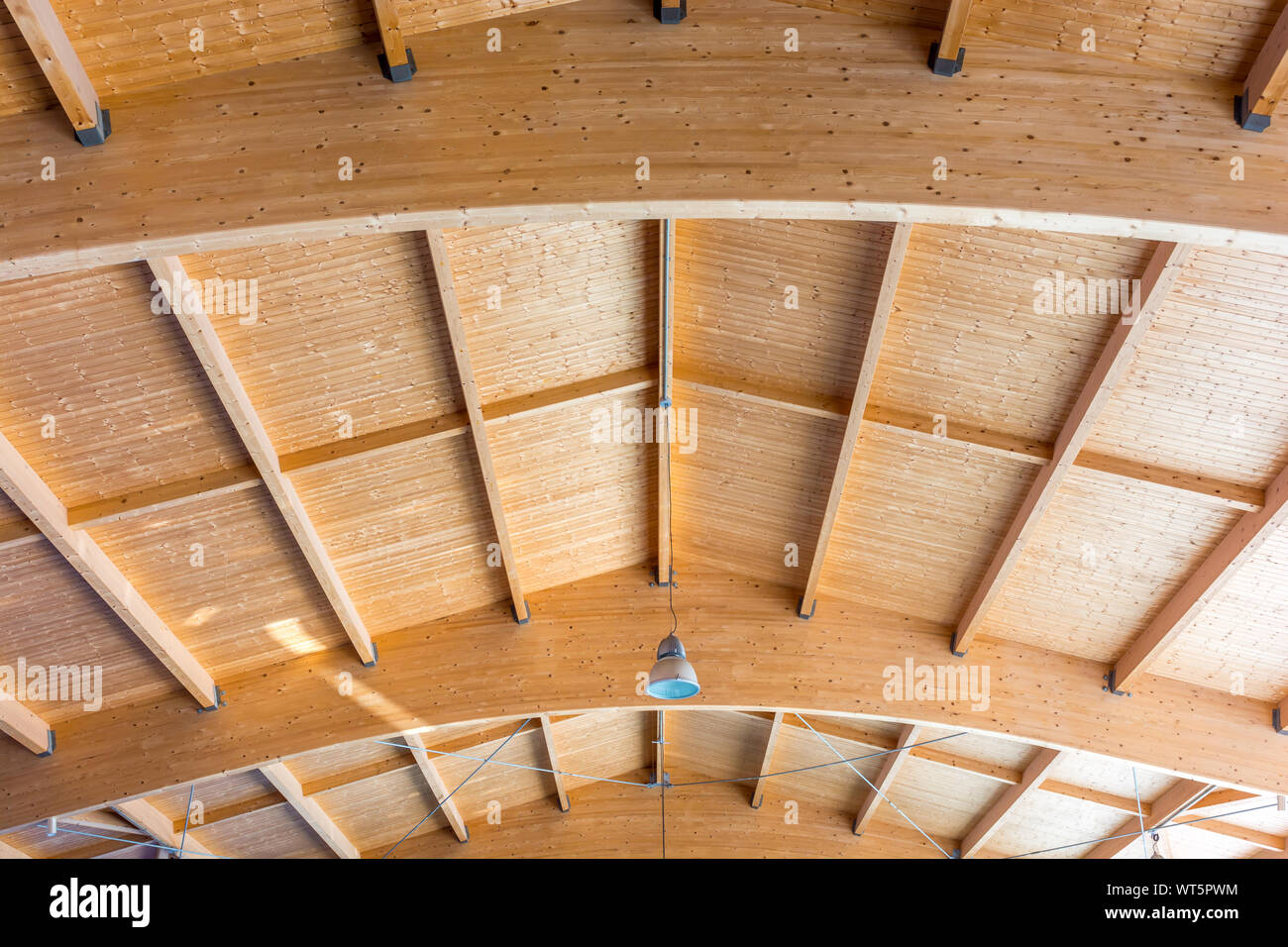 Crossbeam hi-res stock photography and images - Alamy