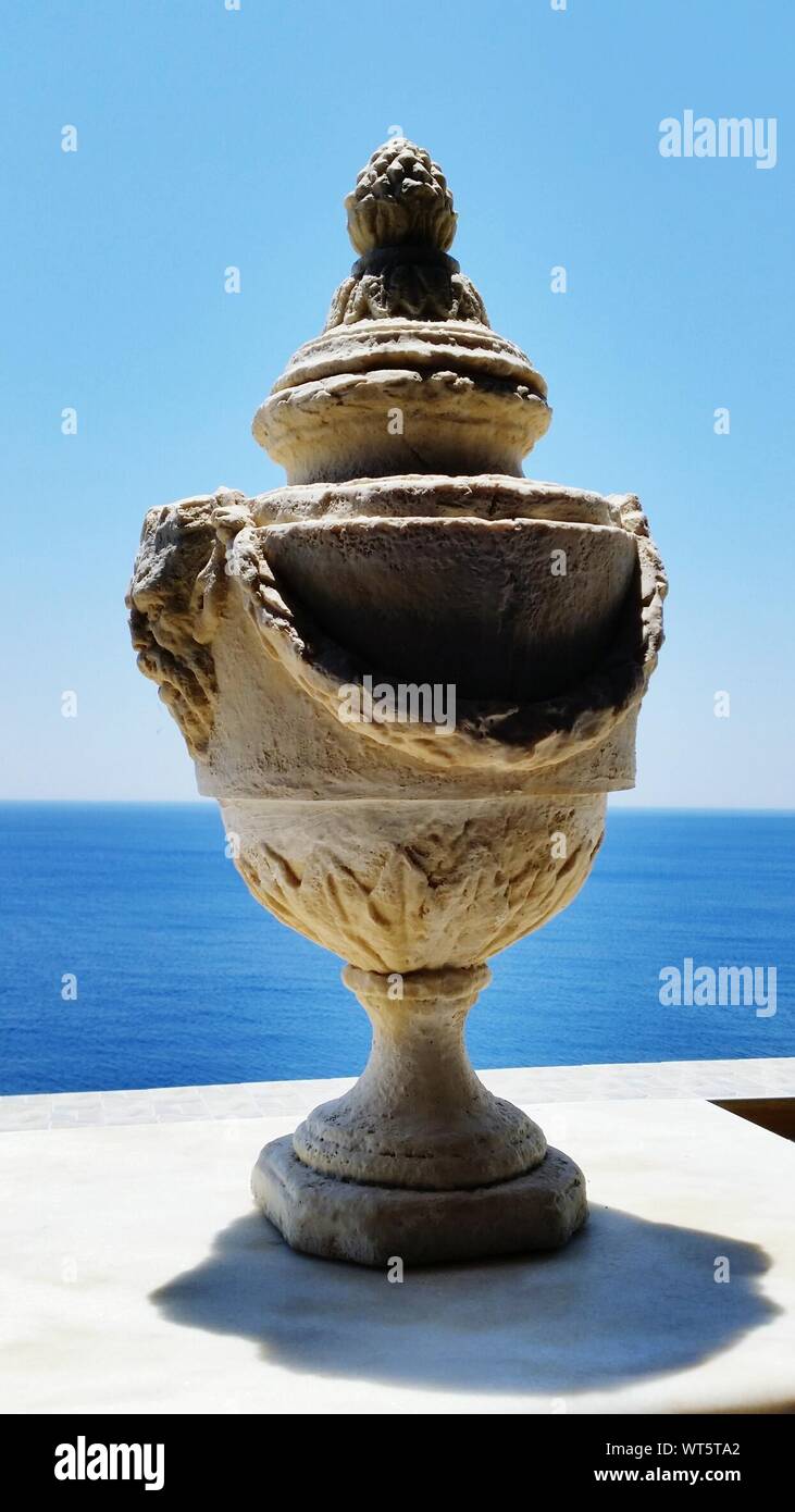 Trophy shadow hi-res stock photography and images - Alamy